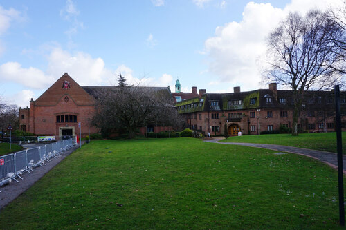 8 rankings of Liverpool Hope University & 339 student reviews 2022