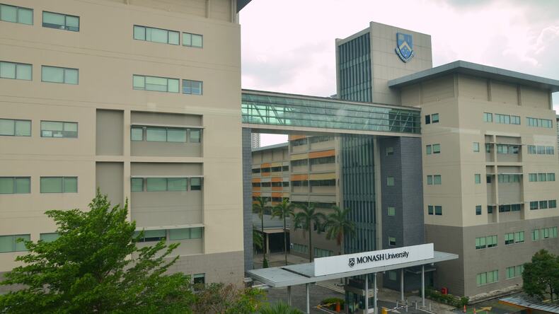 39 rankings of Monash University 2022