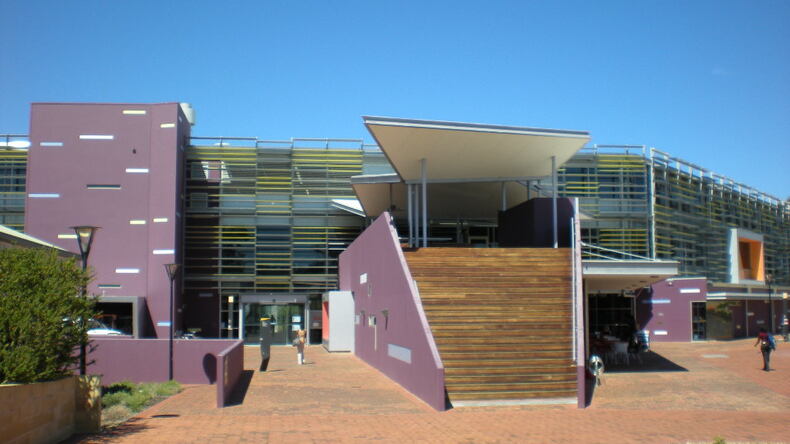 24 rankings of Edith Cowan University & 352 student reviews 2023